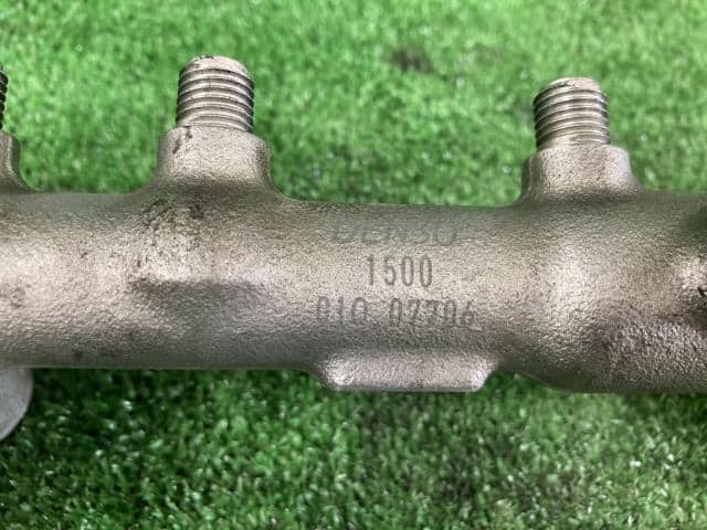 [Used]Common Rail NISSAN Nv350 caravan 2013 LDF-VW2E26 175205X00A - BE ...