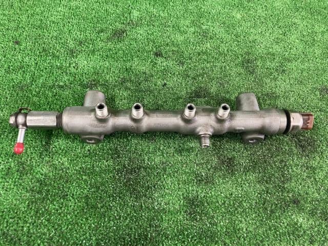 [Used]Common Rail NISSAN Nv350 caravan 2013 LDF-VW2E26 175205X00A - BE ...