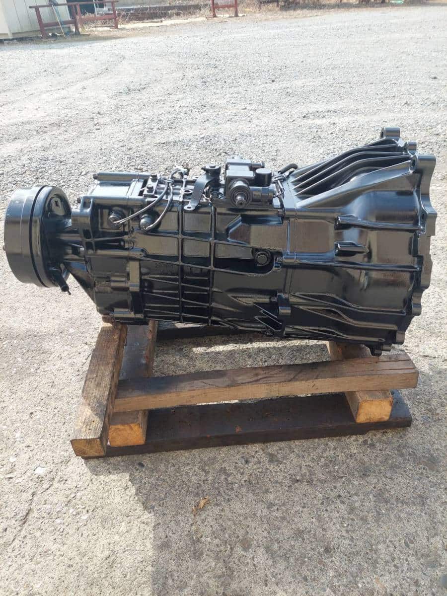 [Used]The Mitsubishi FUSO Canter the sixth speed Transmission model ...