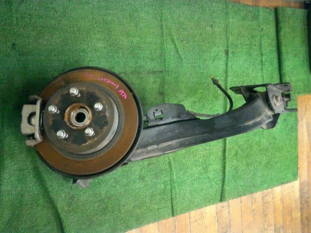 [Used]Rear Right Knuckle Hub Assembly NISSAN X-Trail 2016 DBA-NT32 ...