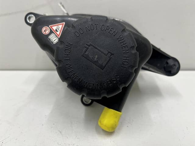 [Used]Coolant Tank MERCEDES-BENZ Benz c class 2015 RBA-205042C ...
