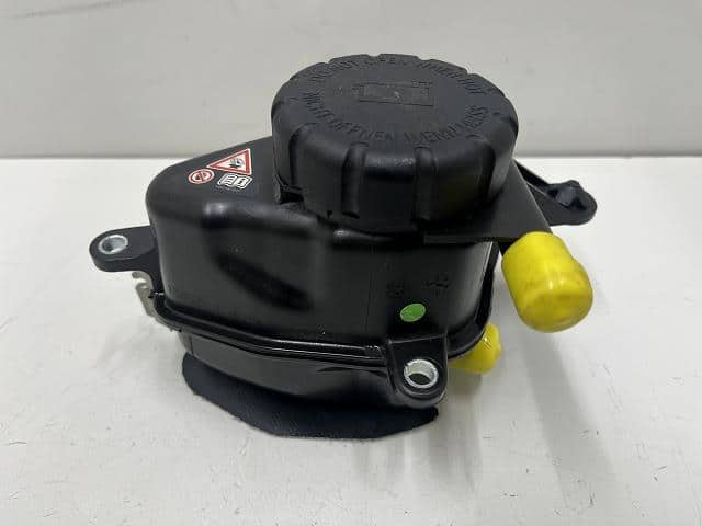[Used]Coolant Tank MERCEDES-BENZ Benz c class 2015 RBA-205042C ...