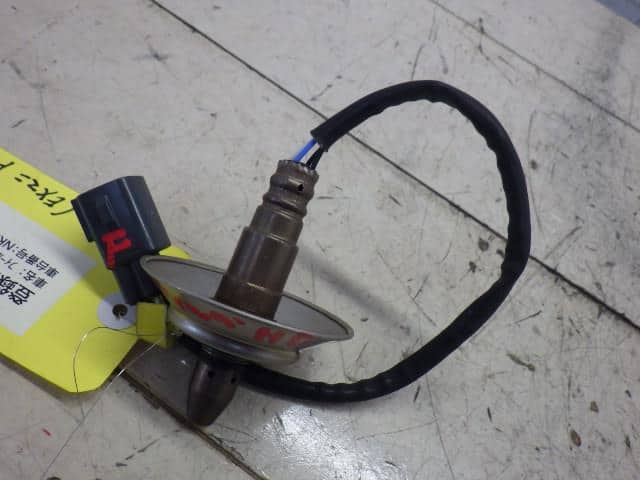 [Used]O2 Sensor TOYOTA Corolla Fielder 2013 DAA-NKE165G 8946752080 - BE ...