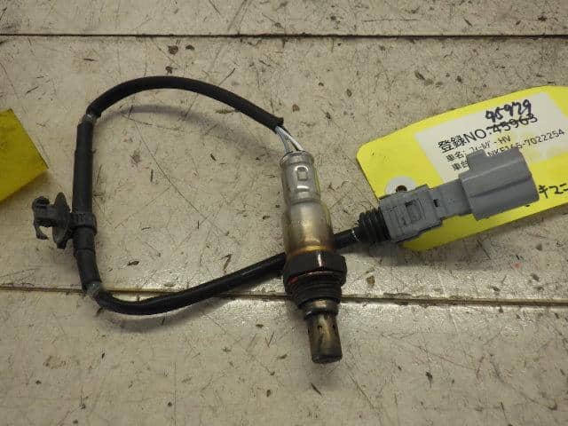 [Used]O2 Sensor TOYOTA Corolla Fielder 2013 DAA-NKE165G 8946552670 - BE ...