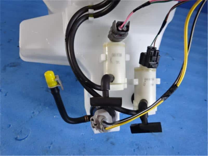 [Used]Windshield Washer Reservoir Tank SUBARU Forester 2015 DBA-SJ5 ...