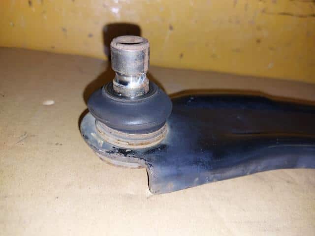 [Used]Front Left Lower Control Arm NISSAN Tiida Latio 2010 DBA-SNC11 ...