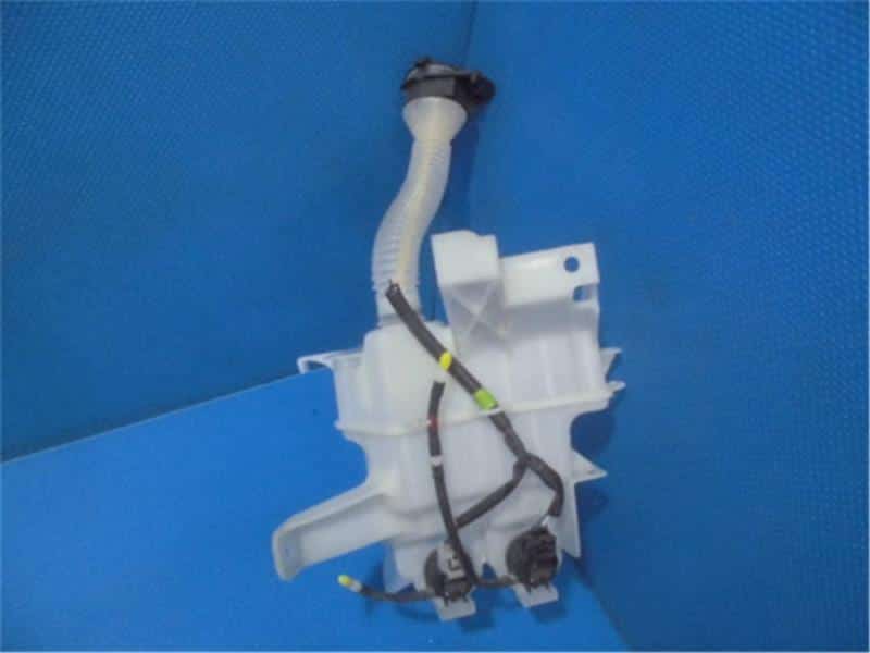 [Used]Windshield Washer Reservoir Tank TOYOTA Estima 2010 DAA-AHR20W ...