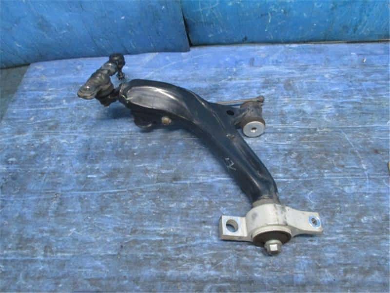 [Used]Front Right Lower Control Arm TOYOTA Crown Majesta 2012 DBA ...
