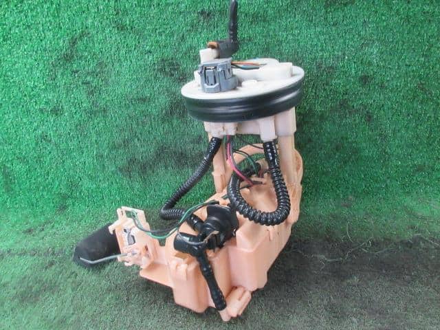 [Used]Fuel Pump HONDA Step Wagon 2012 DBA-RK1 17045SZW010 - BE FORWARD ...