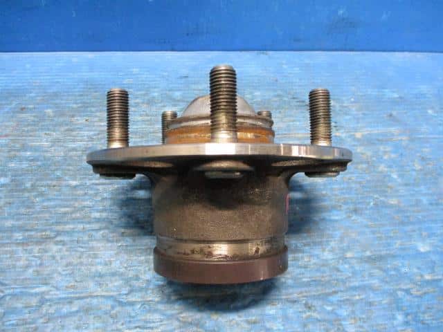 [Used]Rear Wheel Hub HONDA Step Wagon 2006 DBA-RG1 42200SLJ008 - BE ...