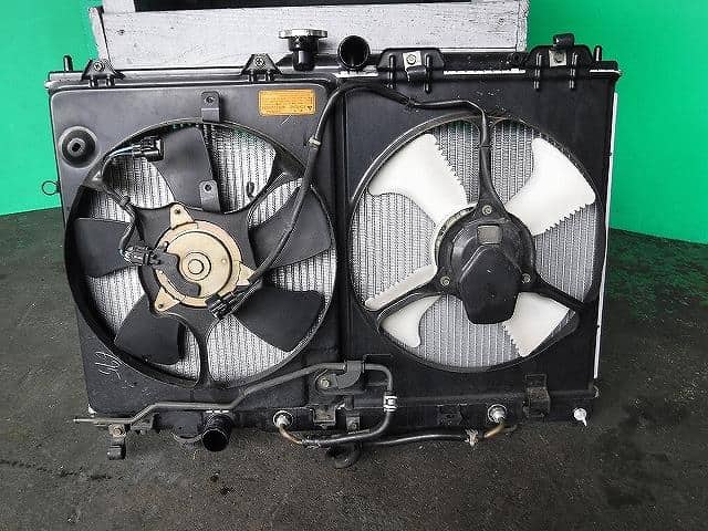 [Used]Radiator MITSUBISHI Airtrek 2002 TA-CU2W MR968696 - BE FORWARD ...