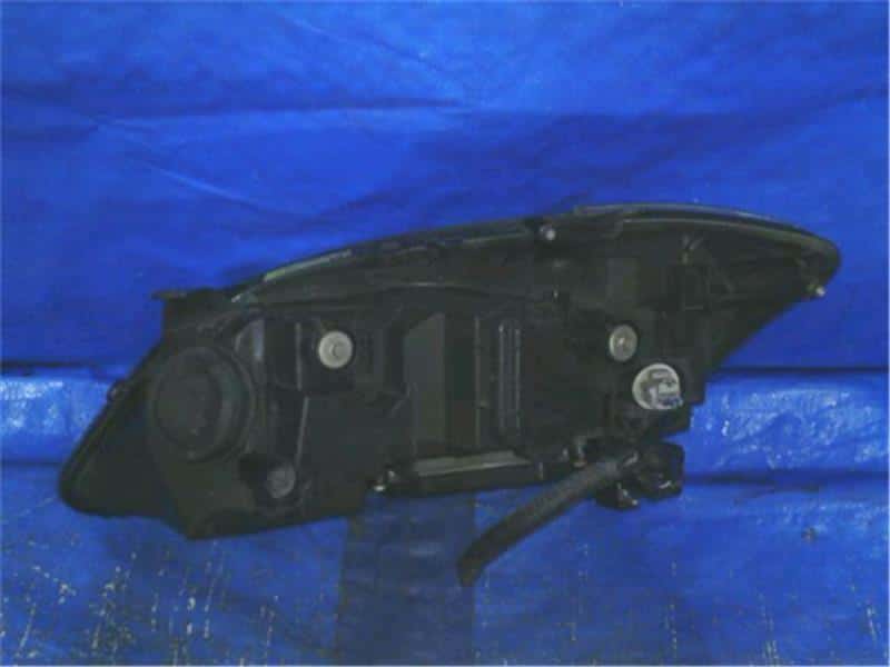 [Used]Right Headlight TOYOTA Corolla Runx 2005 DBA-NZE121 8111013360 ...