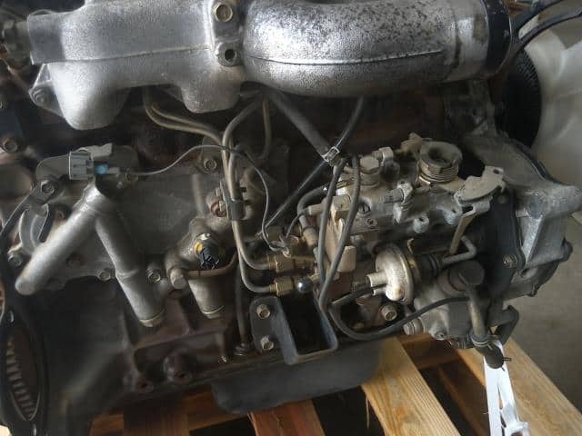 [Used]TD27 Engine NISSAN Atlas 2001 KG-SP4F23 101026T100 - BE FORWARD ...