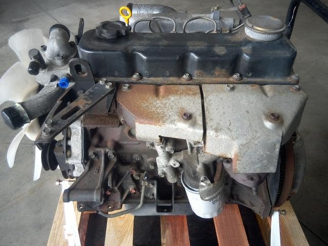 [Used]TD27 Engine NISSAN Atlas 2001 KG-SP4F23 101026T100 - BE FORWARD ...