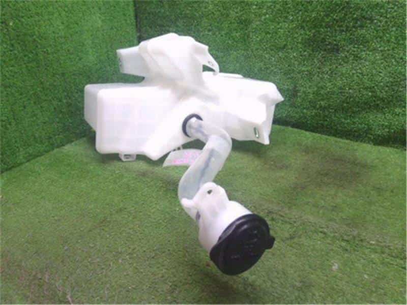 [Used]Windshield Washer Reservoir Tank TOYOTA Prius 2022 6AA-ZVW55 ...