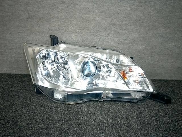 [Used]Right Headlight TOYOTA Corolla Axio 2012 DBA-NZE161 8114512J10 ...