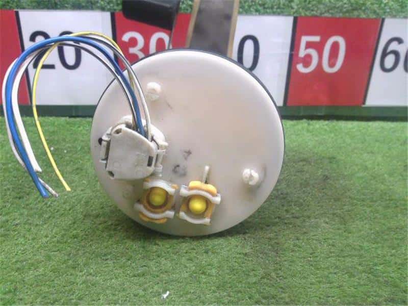 [Used]Fuel Pump TOYOTA Noah 2003 TA-AZR65G 2322128040 - BE FORWARD Auto ...