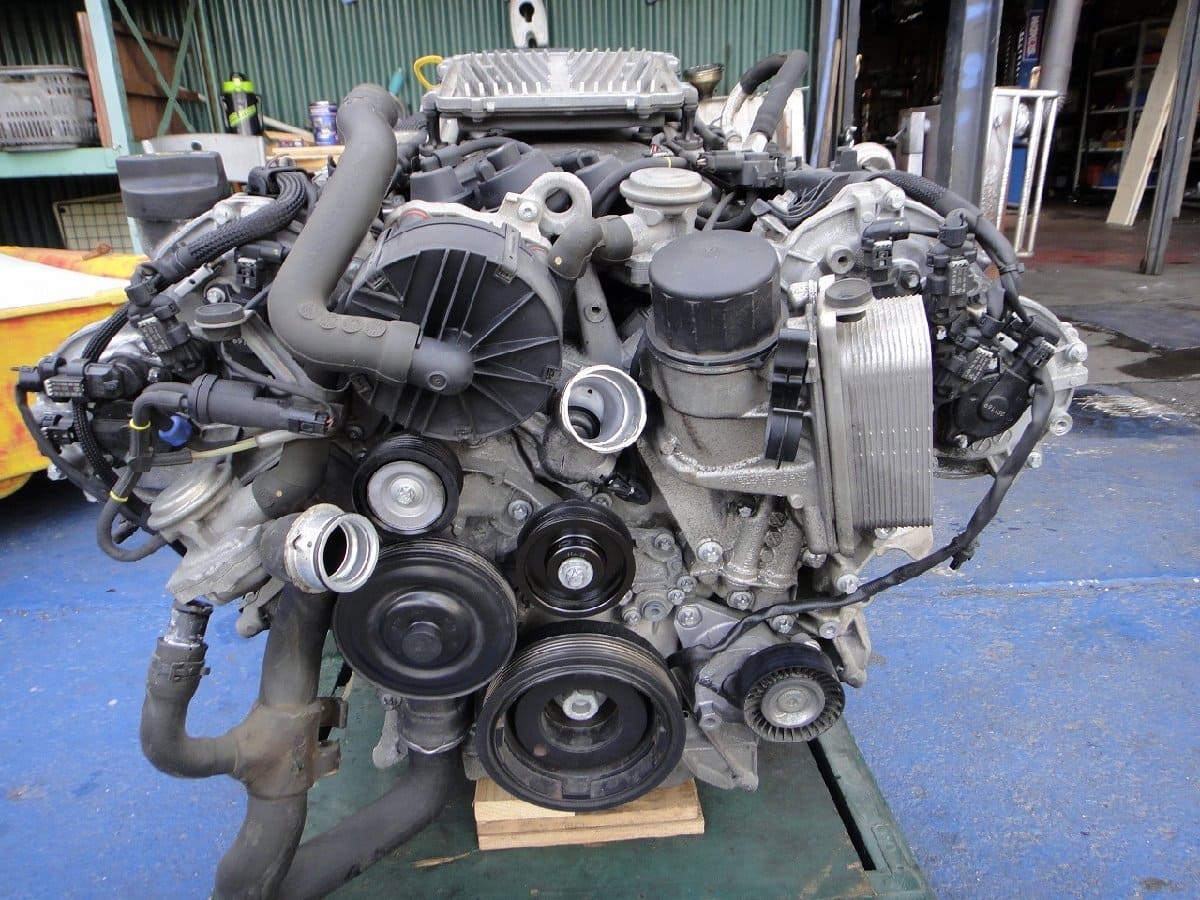 [Used]Mercedes-Benz W212 E350 Engine body model DBA-212056C. The model ...