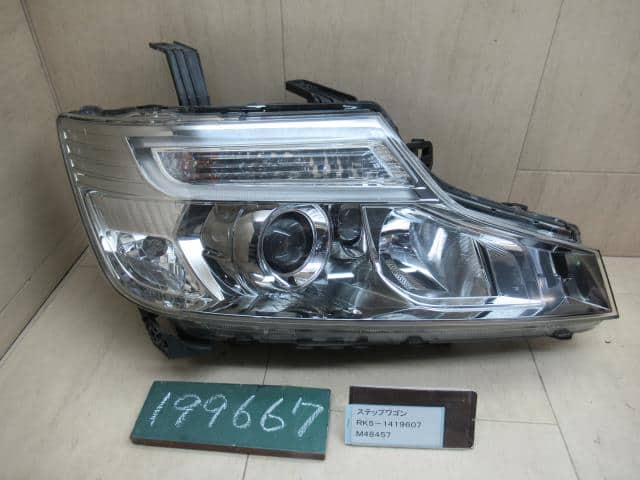 [Used]Right Headlight HONDA Step Wagon 2014 DBA-RK5 33101SZWJ41 - BE ...
