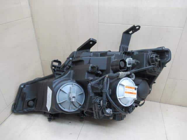 [Used]Right Headlight HONDA Step Wagon 2014 DBA-RK5 33101SZWJ41 - BE ...