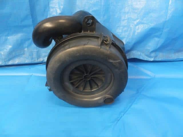 [Used]Air Cleaner Assembly MAZDA Titan 2001 KK-WH33G YJ3413320E - BE ...