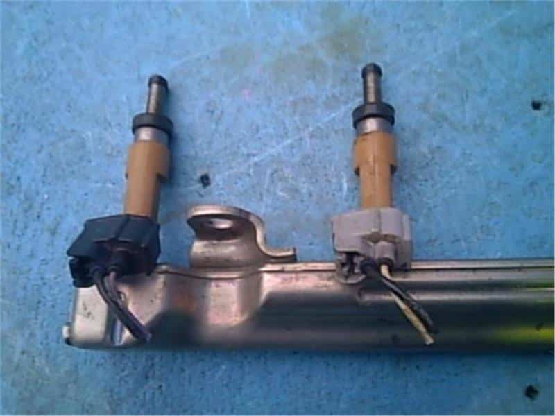 [Used]Fuel Injector TOYOTA Voxy 2011 DBA-ZRR70W 2320939146 - BE FORWARD ...