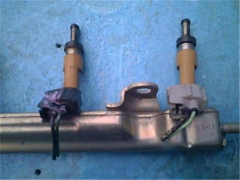 [Used]Fuel Injector TOYOTA Voxy 2011 DBA-ZRR70W 2320939146 - BE FORWARD ...