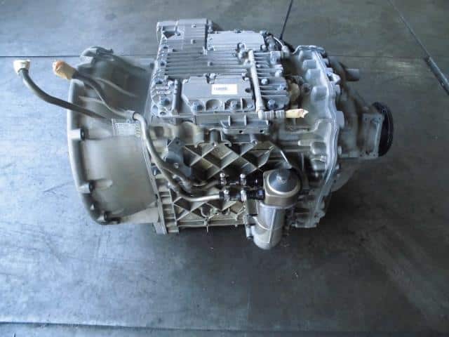 [Used]Manual Transmission NISSAN UD UD NISSAN LARGESIZE CAR 2010 LKG ...