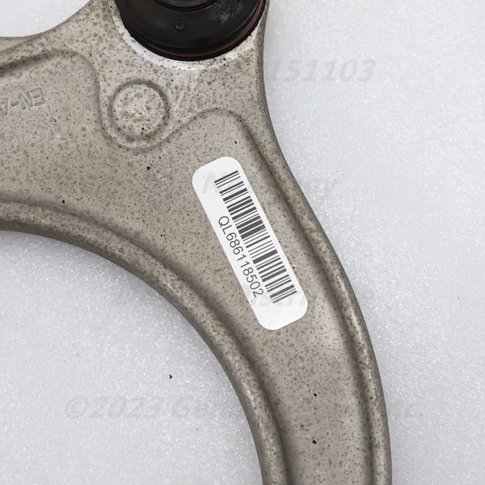 [Used][B-23] G31 JM30 540i Front upper arm wishbone 31106861185 G30 G32 ...