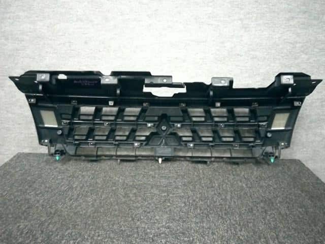 [Used]Radiator Grille MITSUBISHI Pajero 2014 LDA-V98W 7450A956 - BE ...