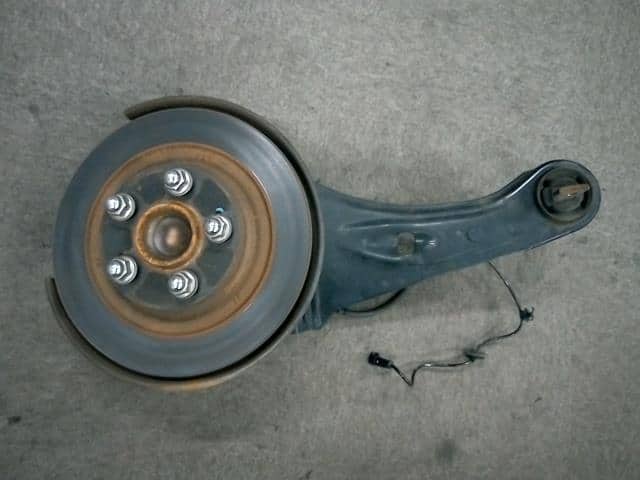 [Used]Rear Right Knuckle Hub Assembly MITSUBISHI Delica D5 2013 DBA ...