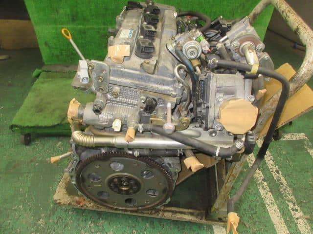 [Used]1AZ-FSE Engine TOYOTA Noah 2005 CBA-AZR60G 1900028330 - BE FORWARD Auto Parts