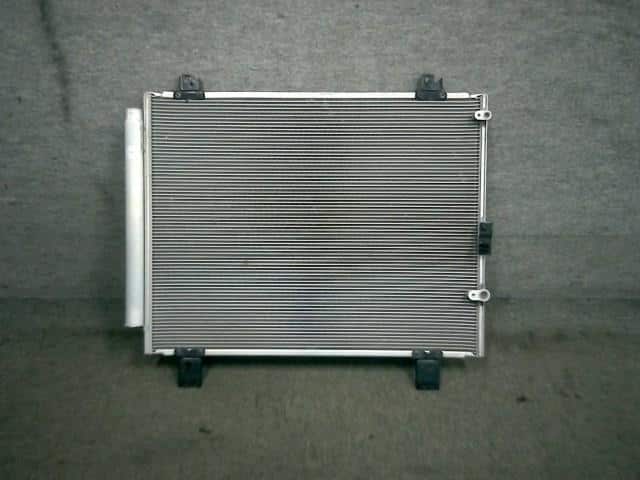[Used]Condenser TOYOTA Hiace 2021 3DF-GDH206V 8845026150 - BE FORWARD ...