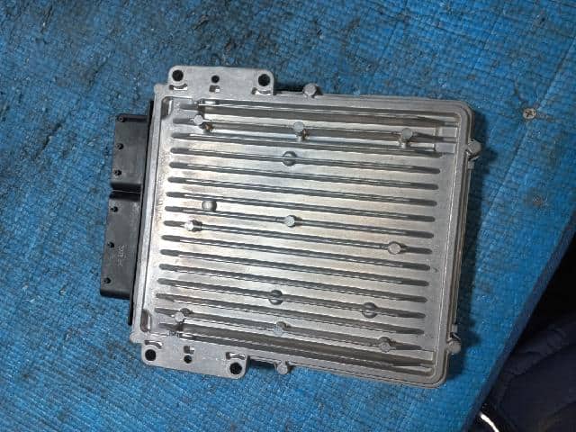 [Used] Engine Control Unit / ECU LAND ROVER Discovery4 2013 - BE ...