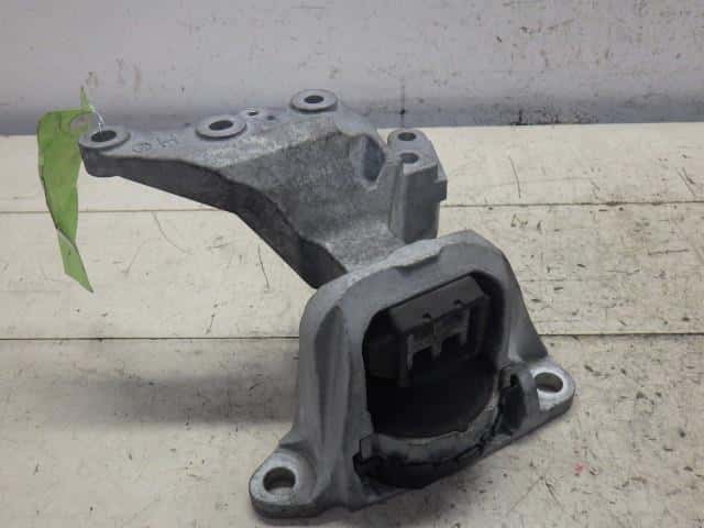 [Used]Engine Parts NISSAN X-Trail 2016 DBA-T32 112104BB0B - BE FORWARD ...