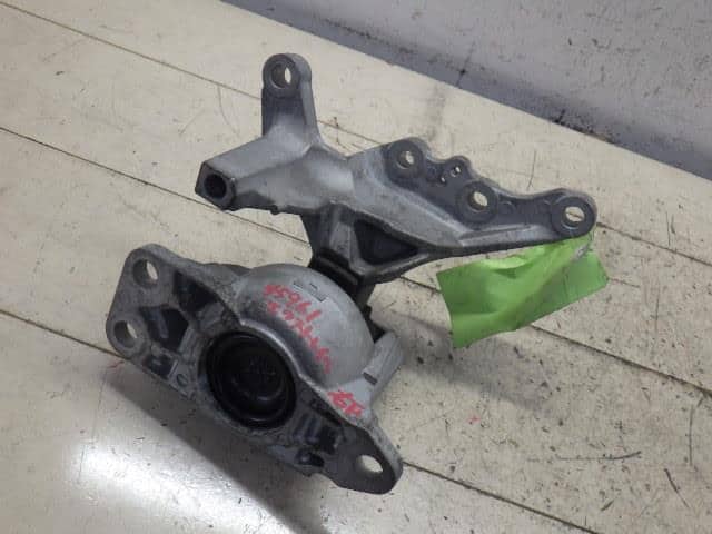 [Used]Engine Parts NISSAN X-Trail 2016 DBA-T32 112104BB0B - BE FORWARD ...