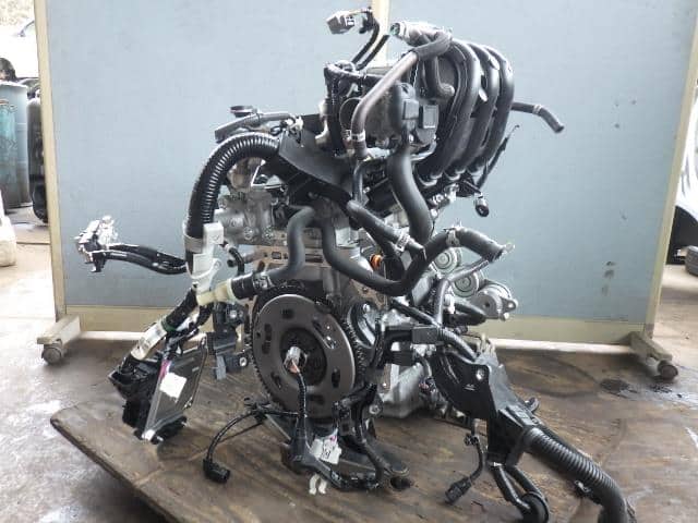 [Used]R06D Engine SUZUKI Wagon R 2022 5AA-MH95S 1110059S00 - BE FORWARD Auto Parts