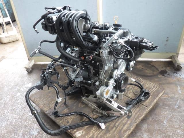 [Used]R06D Engine SUZUKI Wagon R 2022 5AA-MH95S 1110059S00 - BE FORWARD Auto Parts