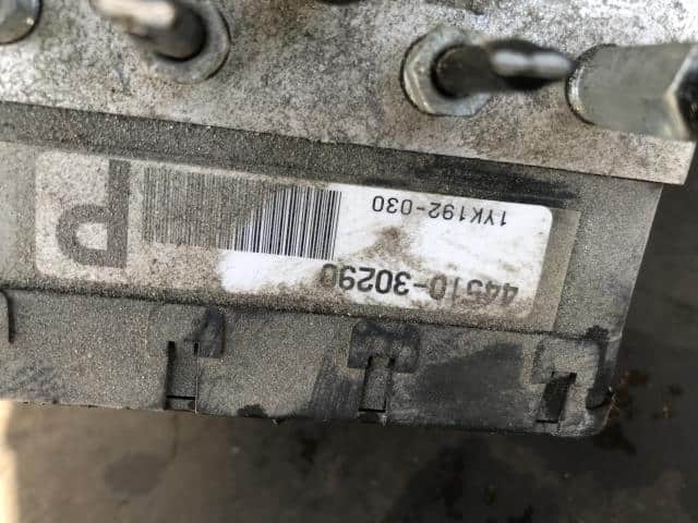 [Used]Brake Master Cylinder TOYOTA vellfire 2015 DAA-AYH30W 4720158090 ...