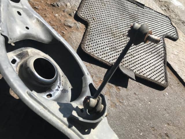 [Used]Rear Right Lower Control Arm MAZDA Axela 2014 DBA-BM5FS ...