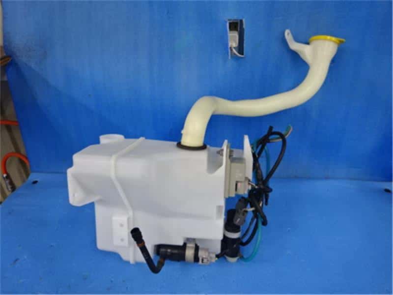 [Used]Windshield Washer Reservoir Tank SUBARU Legacy 2010 DBA-BR9 ...