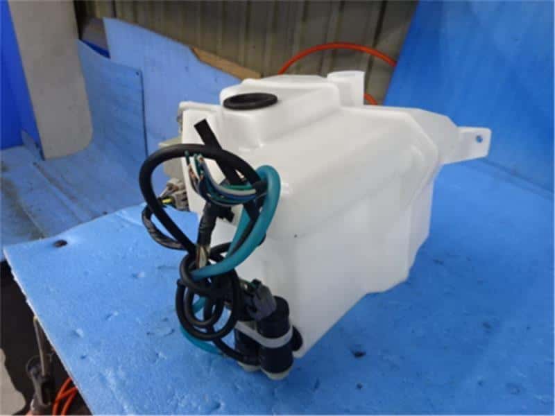 [Used]Windshield Washer Reservoir Tank SUBARU Legacy 2010 DBA-BR9 ...