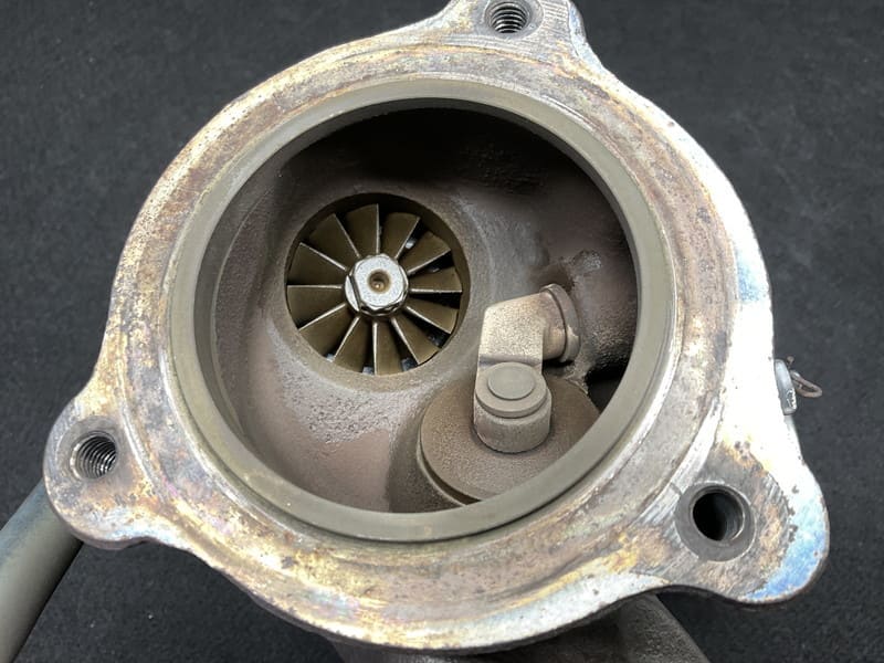 [Used]VL028 CB XC90 black pearl ED 4WD B5254 Genuine turbine/turbo 180 ...