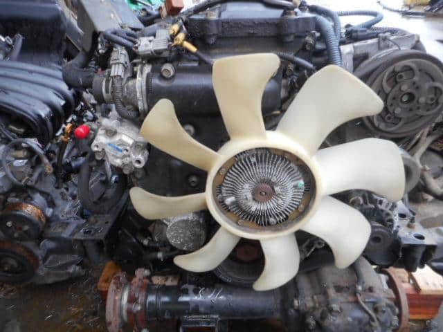 [Used]ZD30-DDTI Engine NISSAN Caravan Van 2004 KR-VWME25 - BE FORWARD ...