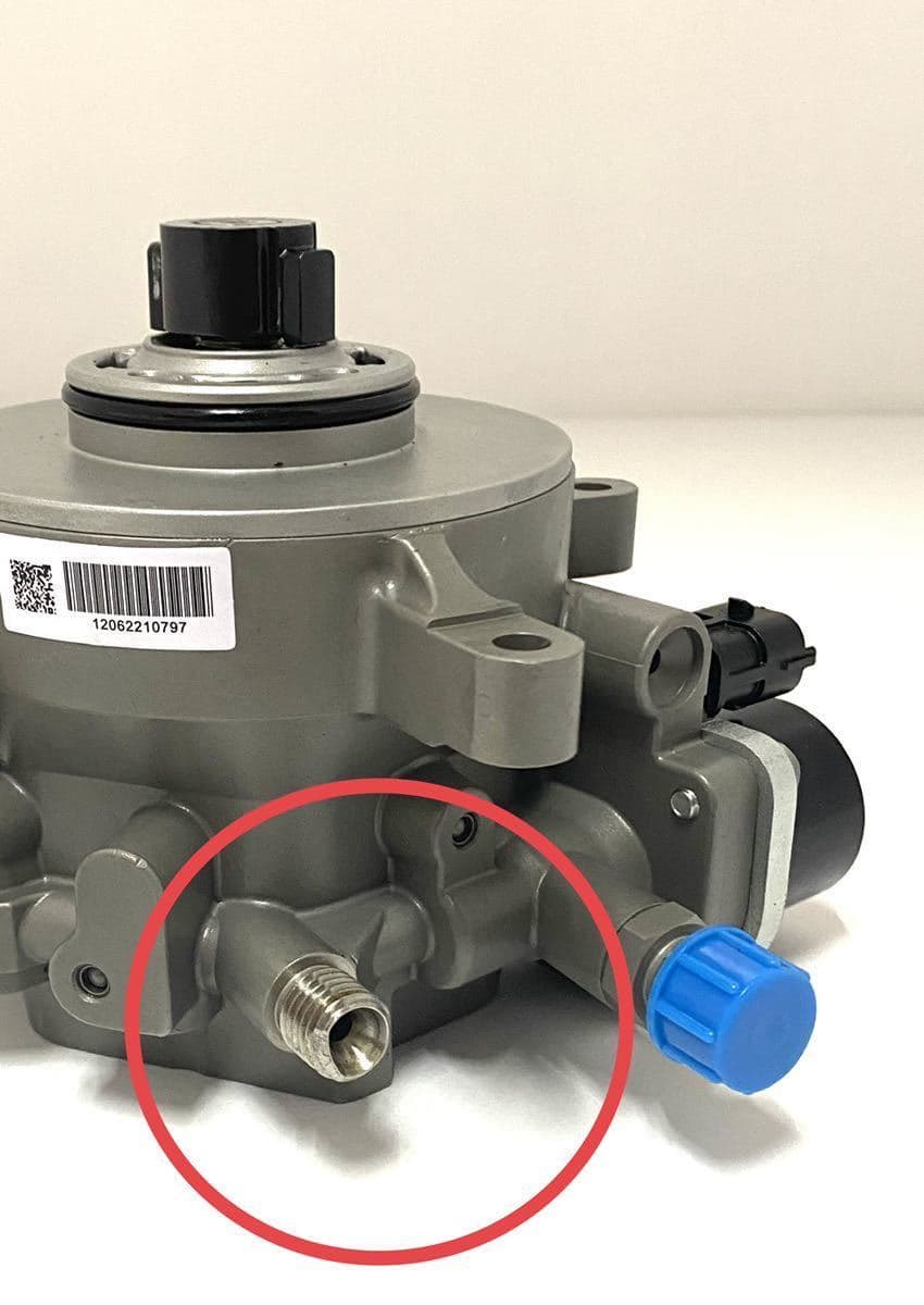 [Used]High pressure Fuel Pump Porsche 4.8 L V8 Cayenne ve Panamera 2011 ...