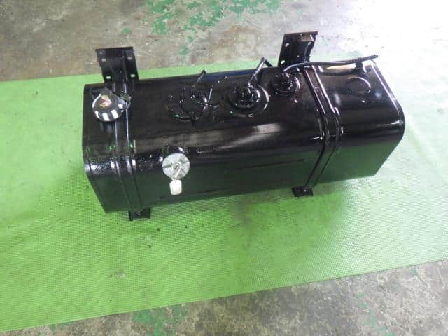 [Used]Fuel Tank TOYOTA Dyna 2002 KG-LY270 7700125400 - BE FORWARD Auto ...