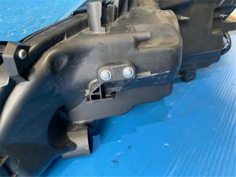 [Used]Right Headlight TOYOTA Lexus ct 2022 6AA-ZWA10 8110576181 - BE ...