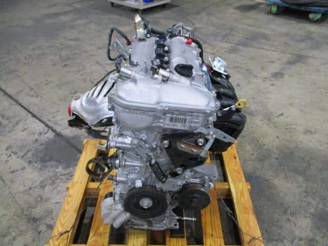 [Used]3ZR-FAE Engine TOYOTA Voxy 2014 DBA-ZRR80W 1900037680 - BE ...
