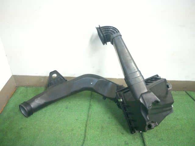 [Used]Air Cleaner Assembly BMW 3 Series 2013 DAA-3F30 13717605654 - BE ...