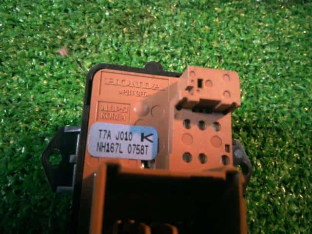 [Used]Door Mirror Switch BMW Bmw mini_ 2010 CBA-ZF16 61313422622 - BE ...